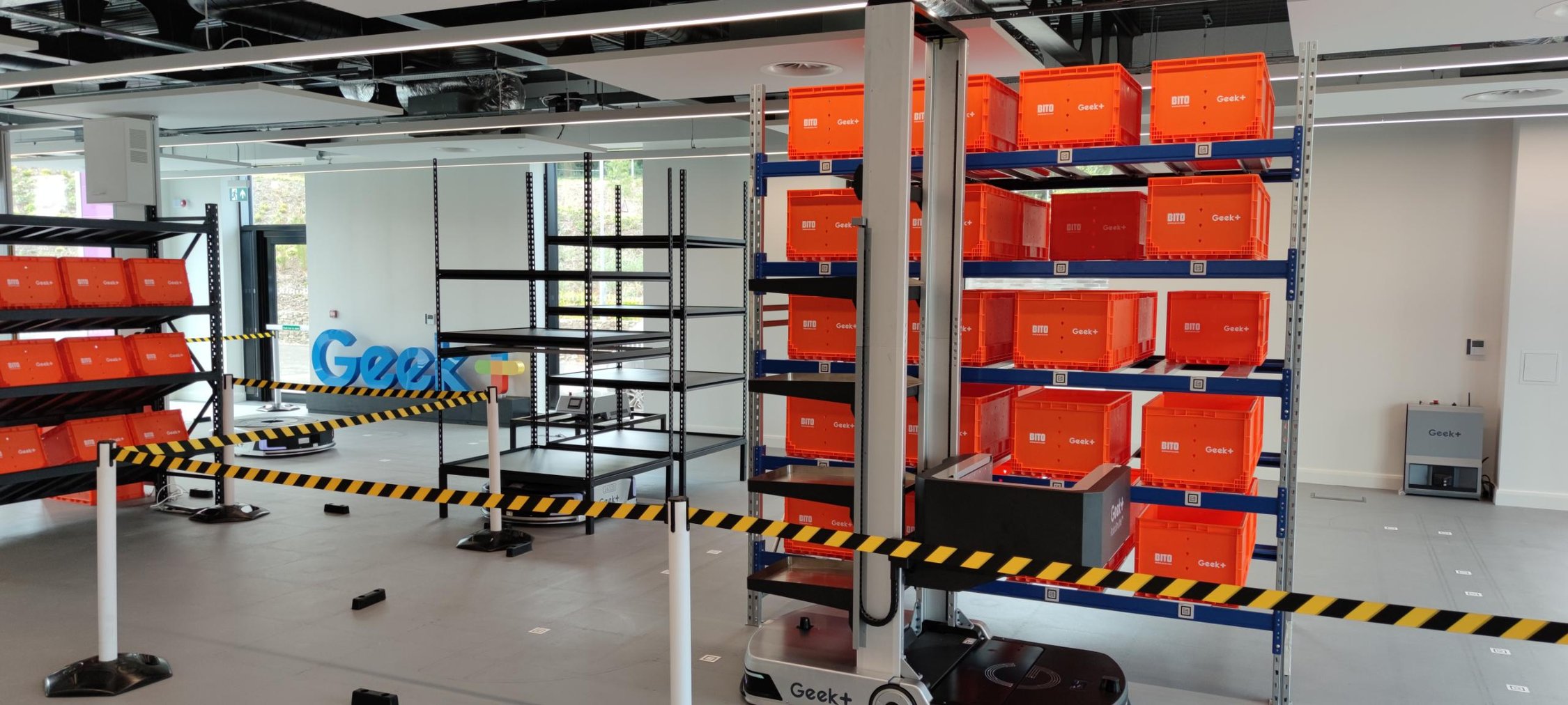 Geek+ opens new UK headquarters with robotics experience center